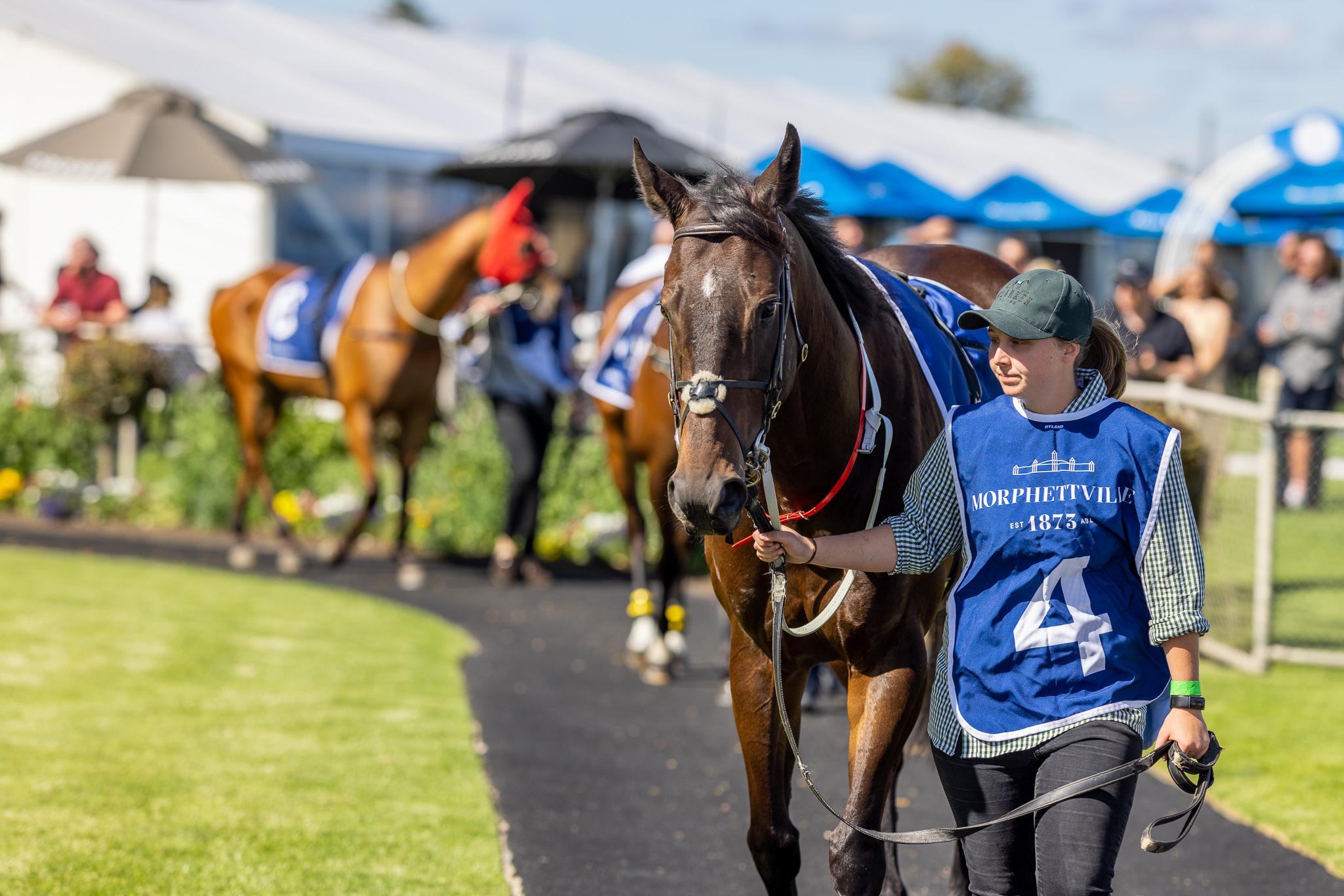 Balter edged out in Dubai debut